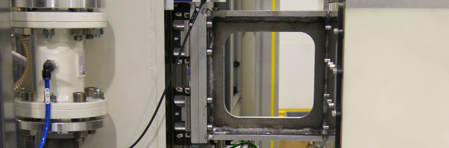 Helium leak testing station for tubular cross members | Werner Bayer ...